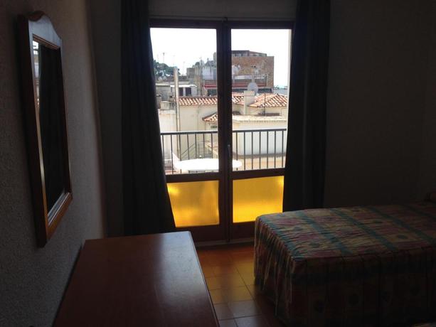 Hostal Juan Ramon Lloret De Mar Baratísimo! - Quehoteles