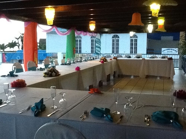 Hotel Negril Tree House Resort Baratísimo! - Quehoteles