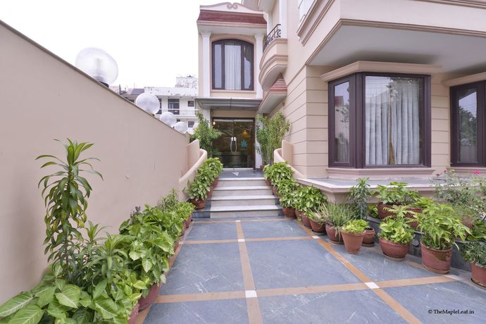 Hotel The Maple Leaf Dlf Cyber City Baratísimo! - Quehoteles